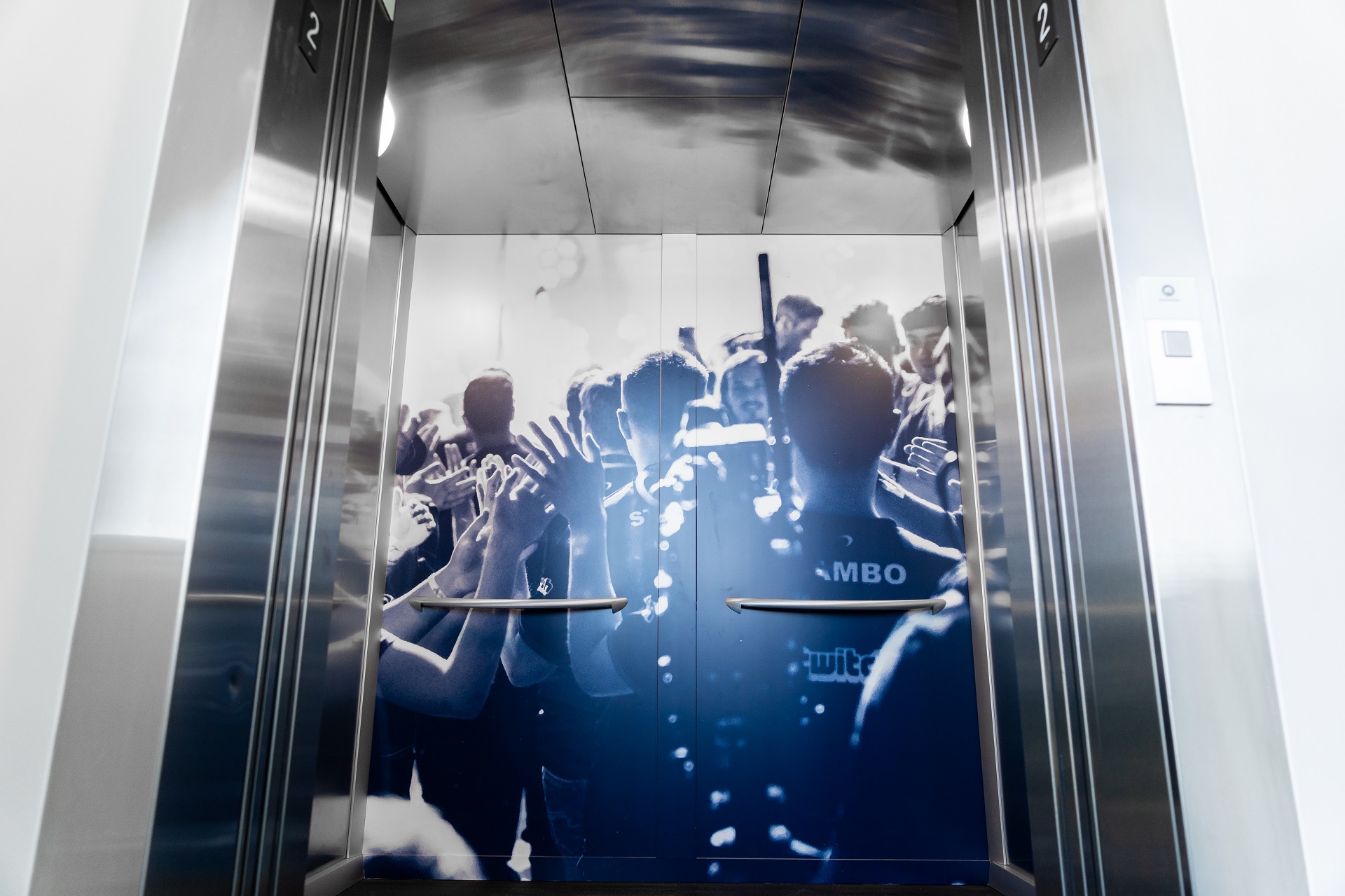 Complexity Gaming Opens Doors to New HQ, GAMESTOP PERFORMANCE CENTER ...